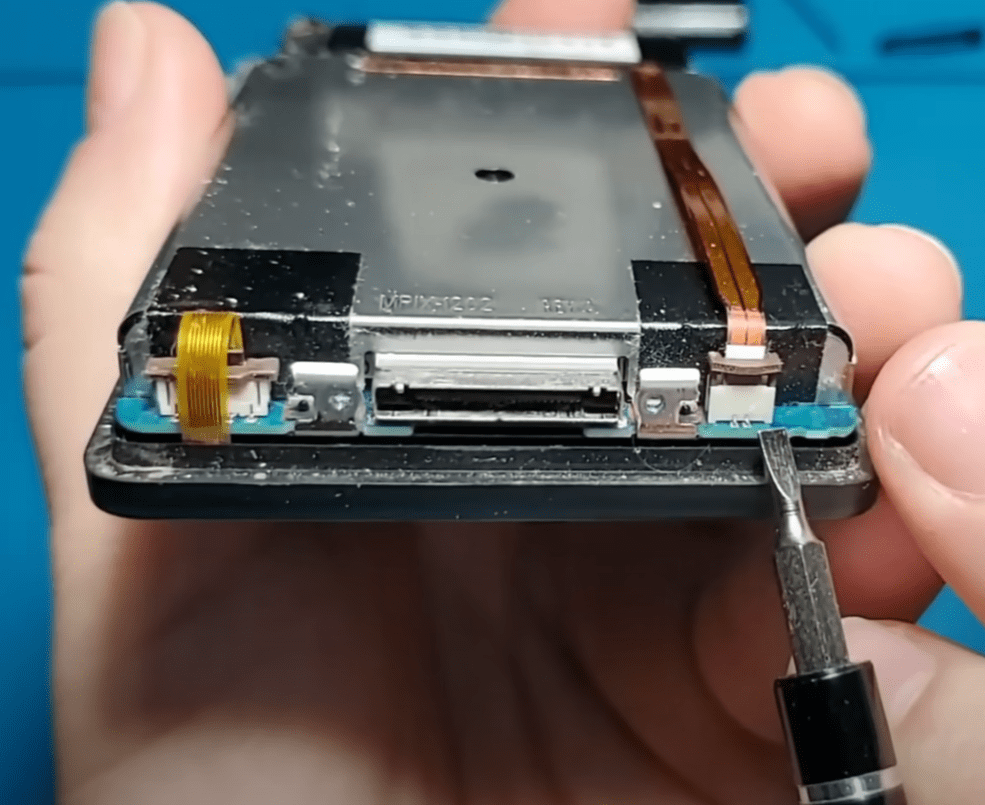 How I Built a Super Microsoft Zune – Mad Mod Labs