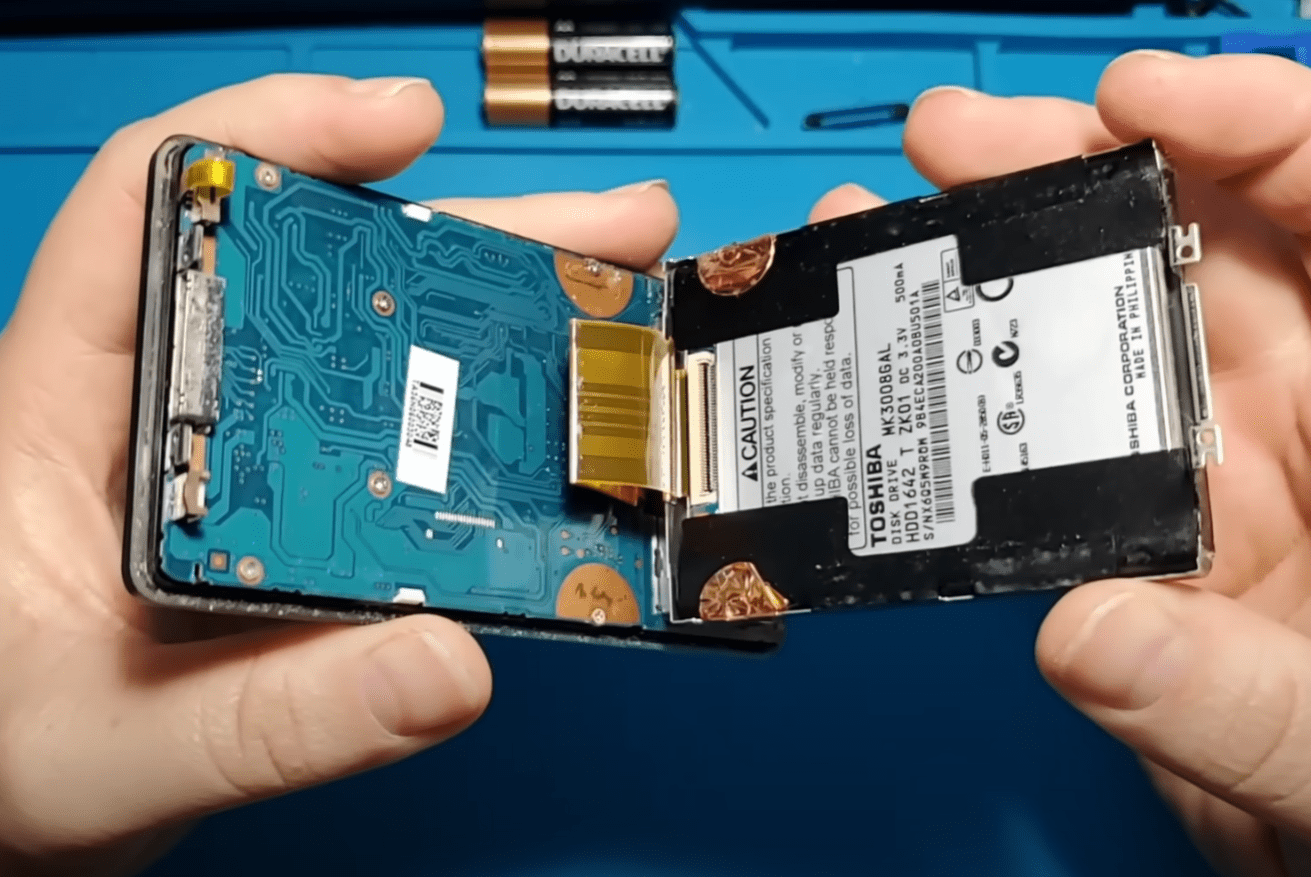 How I Built a Super Microsoft Zune – Mad Mod Labs